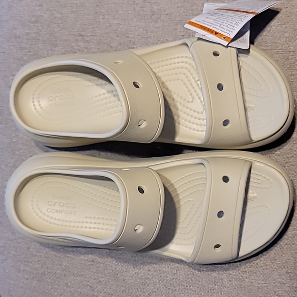 CROCS | Shoes | Crocs Iconic Comfort Mega Crush Sandels Womens 9 Mens 7 ...